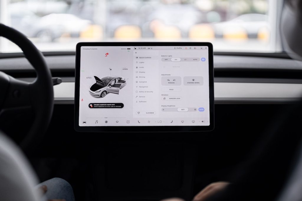 Tesla Screen Problems: Here's How To Fix Your EV's Touchscreen