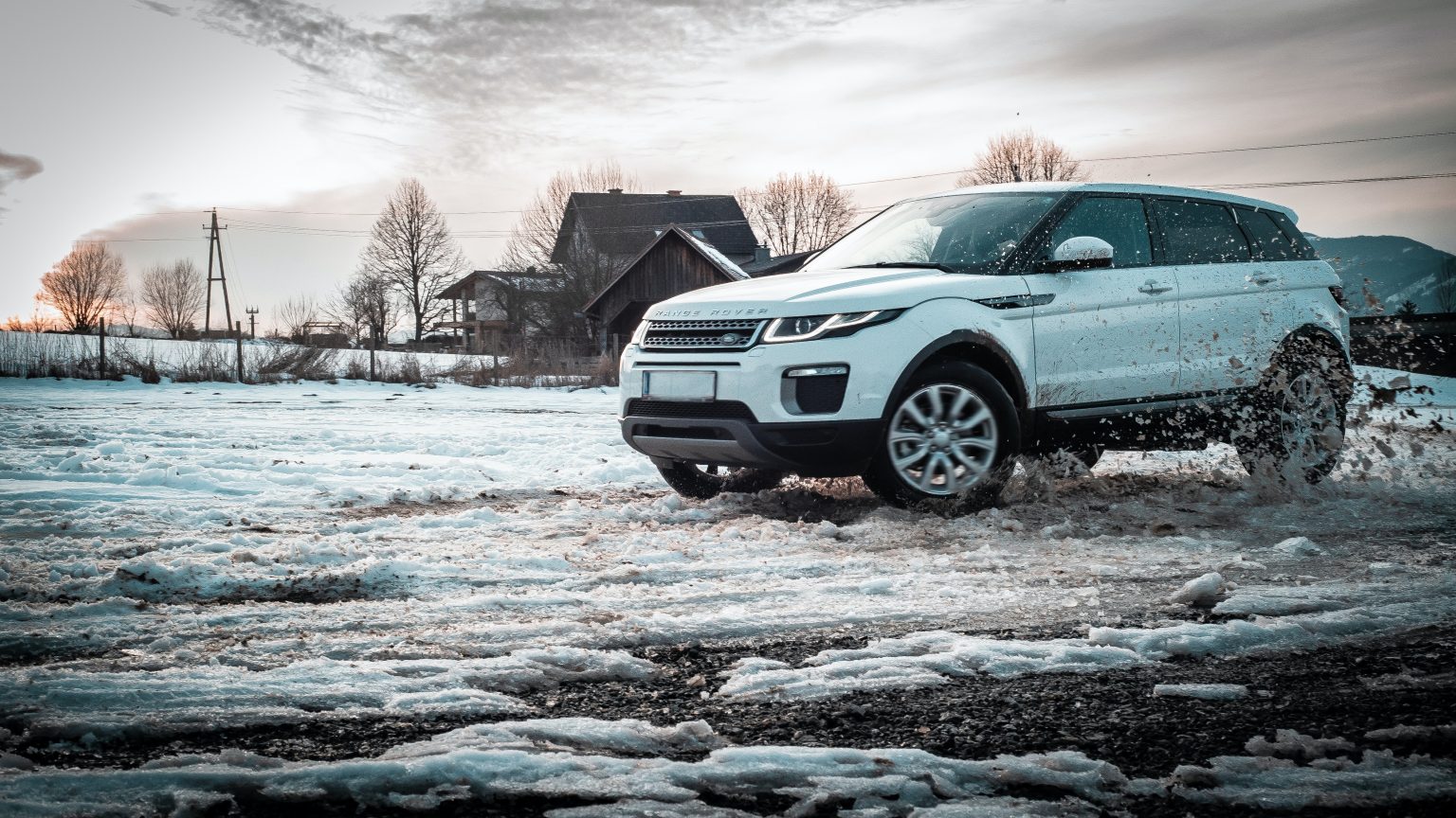 Range Rover Evoque Problems: Common Issues & Solutions
