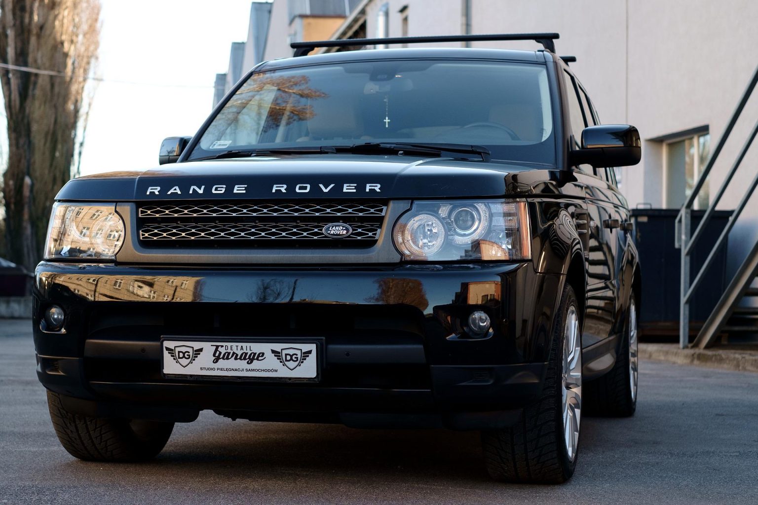Land Rover Discovery 4 Problems: Common Issues & Solutions