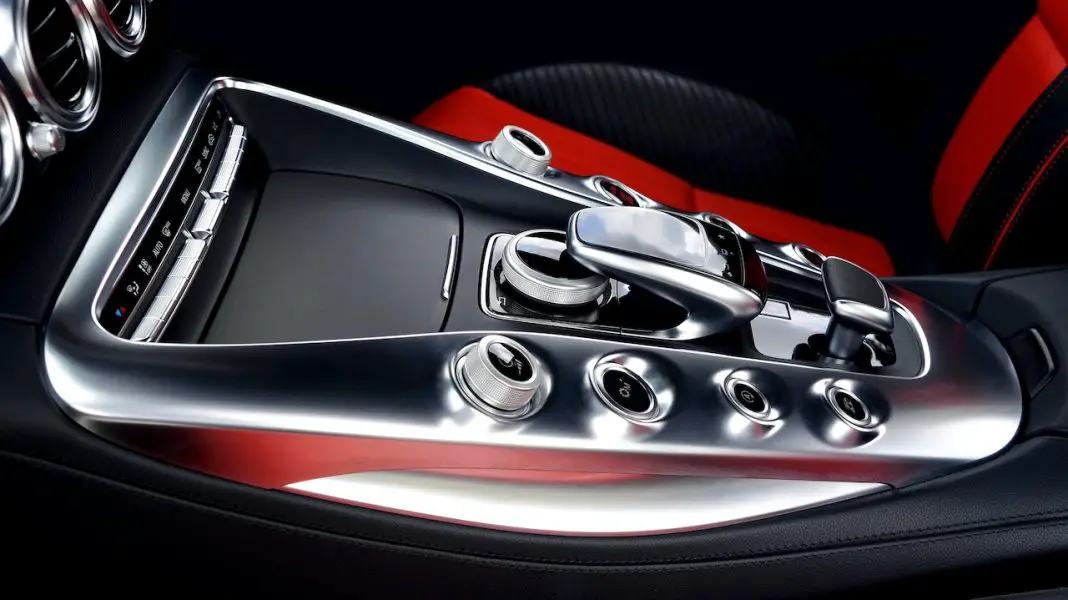 Mercedes SRS Problems: Warning Light Causes & Solutions